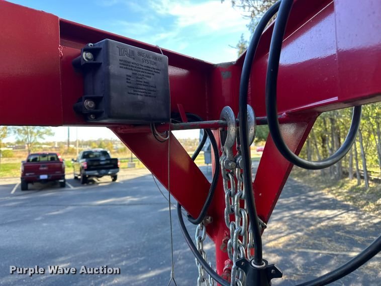 Used 2021 Donahue SS720-4N Livestock Trailer in Manhattan, KS | NextTruck