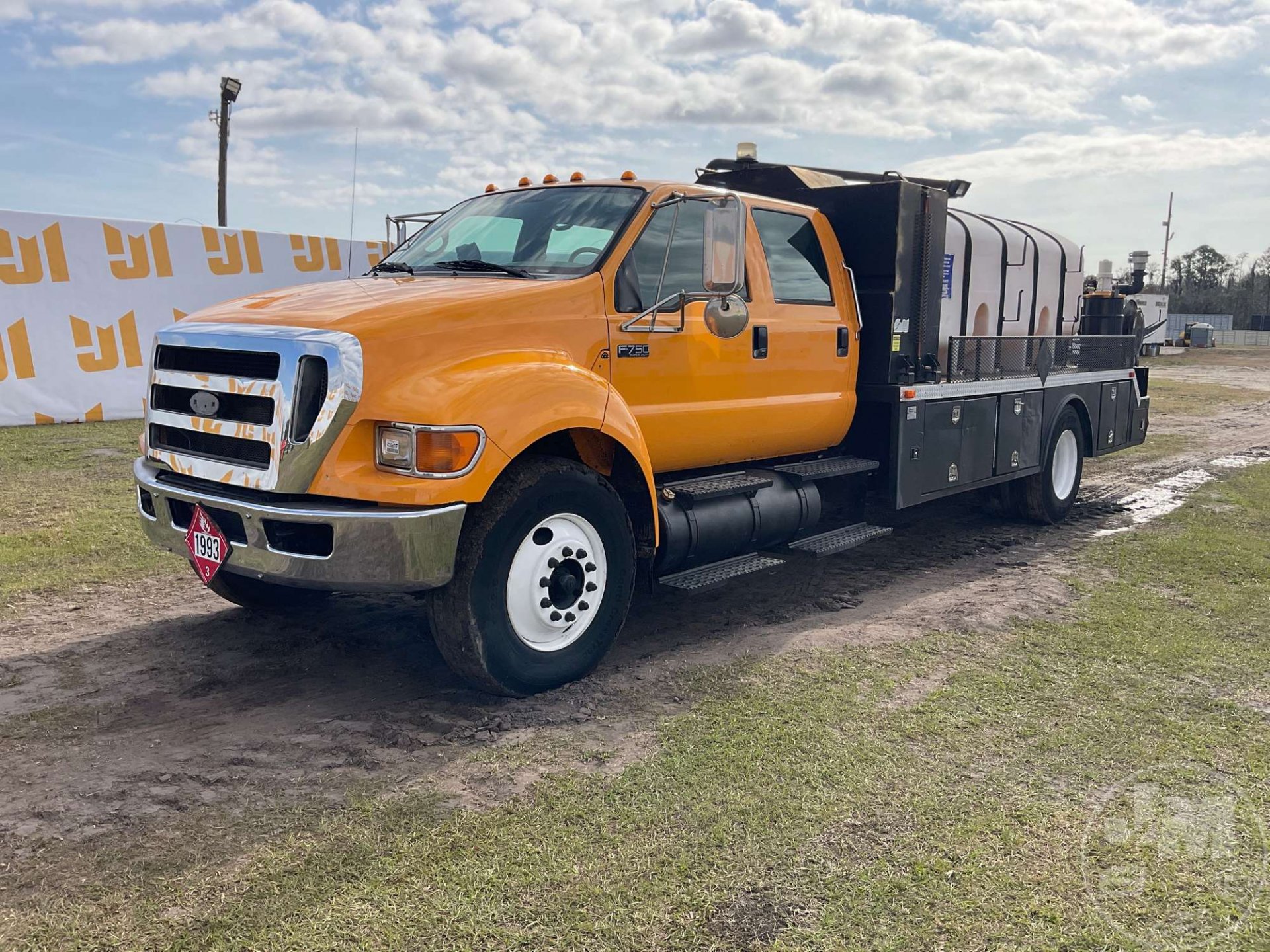 Used 2008 FORD F-750 XL SUPER DUTY CREW CAB Water Truck in Kissimmee ...
